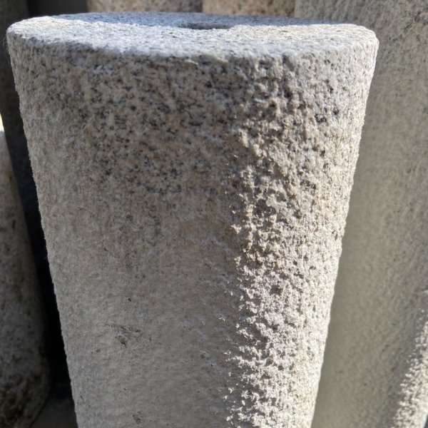 Cylinder water feature - Contemporary water feature