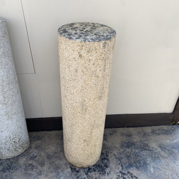 Large Cylinder water feature - Contemporary water feature