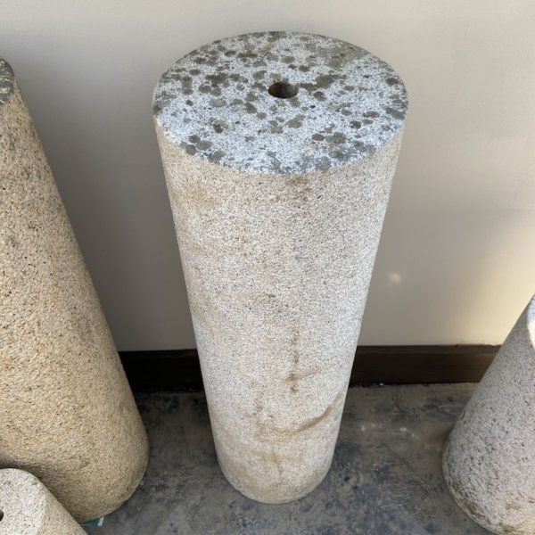 Large Cylinder water feature - Contemporary water feature