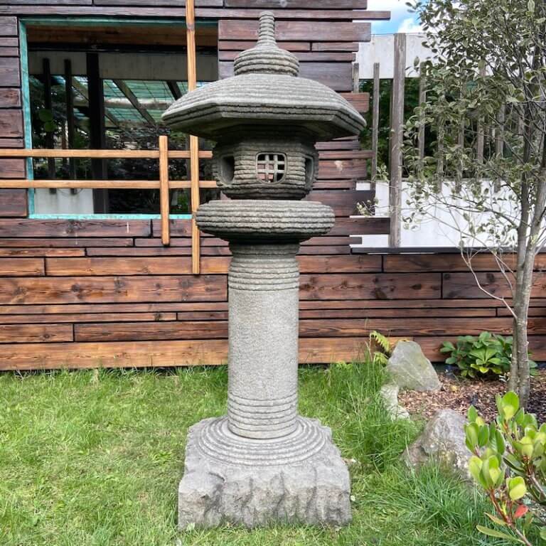 Stone ornaments, standing stones and plants for Japanese gardens