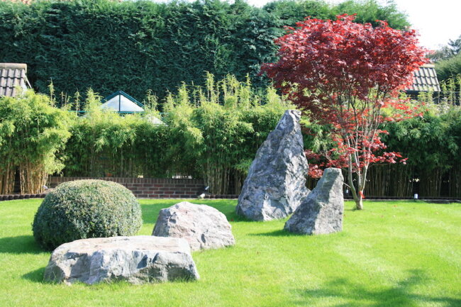 Feature Rocks in Japanese Gardens - The Japanese Garden Centre